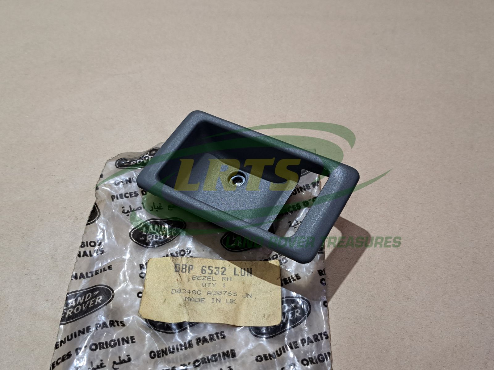 DBP6532LUN GREY BEZEL RH INNER DOOR HANDLE LAND ROVER DISCO 1 - Land ...